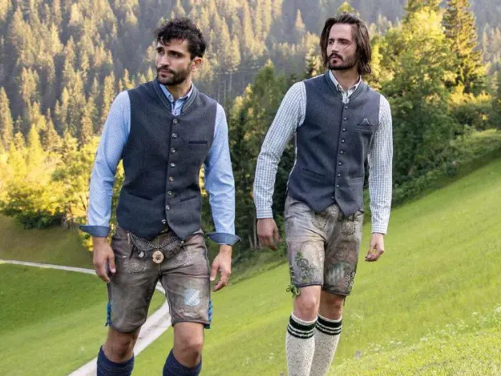 What Colors Are Most Popular for Men’s Trachten Vests? – trendytannery
